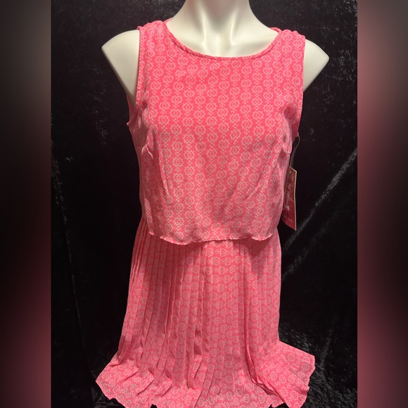 Emerald Sundae | Dresses | Emerald Sundae Dress In Neon Pink Color With ...